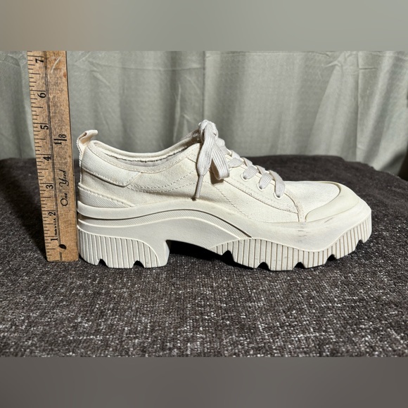 Zara | Shoes | Zara Chunky Platforms Cream Color Shoes Size 95 | Poshmark